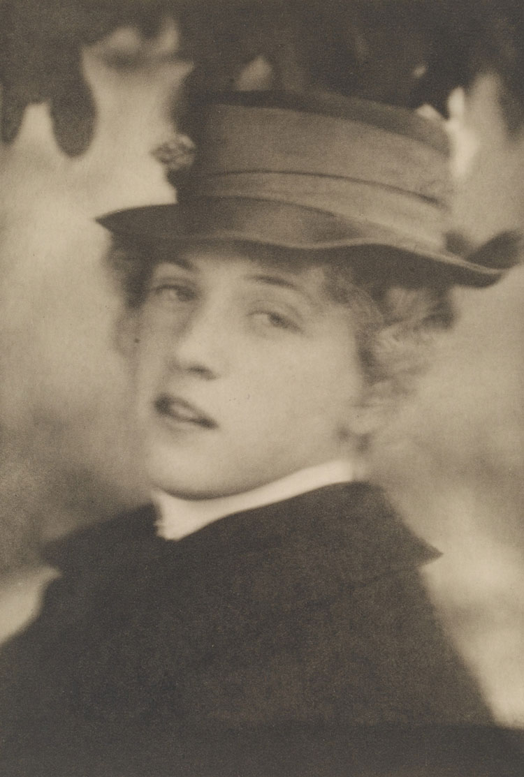 Flou. Une Histoire Photographique - FOTO Cult