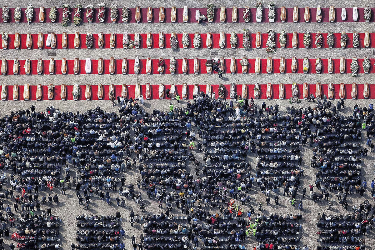 Massimo Sestini. Zenit della fotografia tra acrobazie e riprese aeree ...