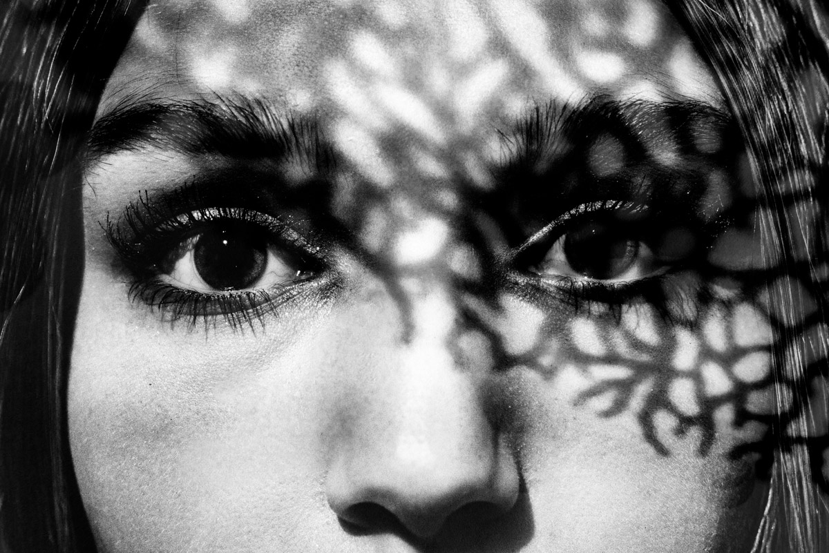 Afrodite a Maratea: fotografie di donne su chiffon e seta - FOTO Cult